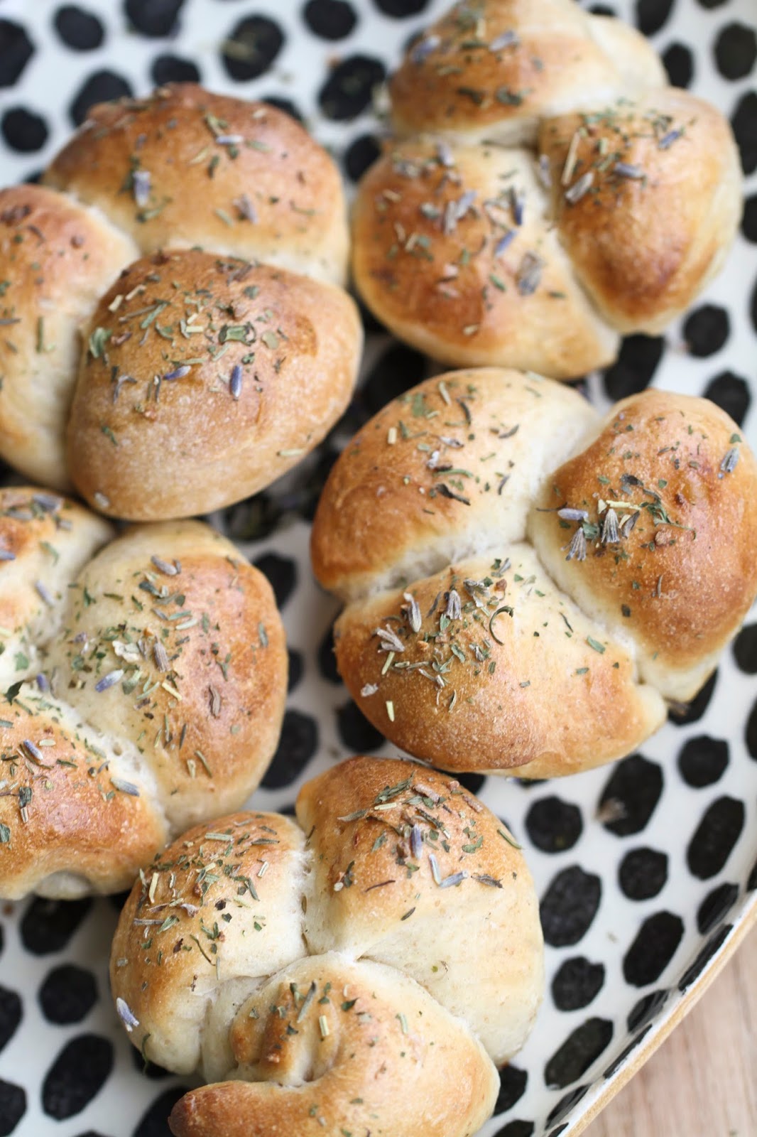Buttermilk Cloverleaf Rolls - Ever Open Sauce