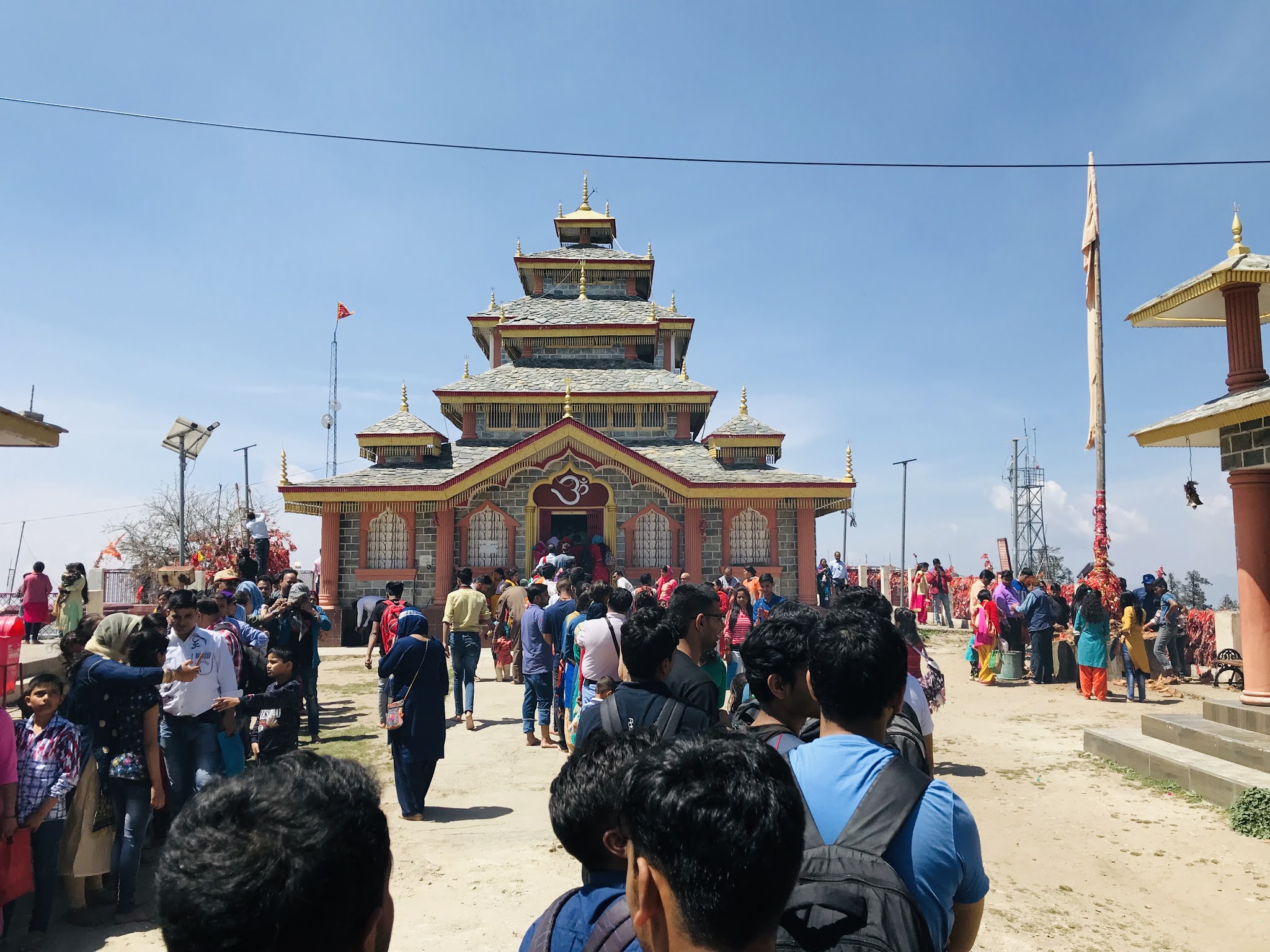 SURKANDA DEVI TEMPLE HISTORY IN HINDI - Unique places to visit in India