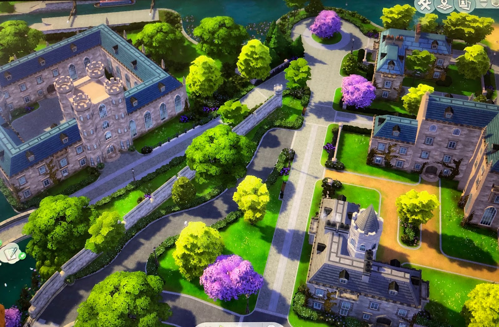 Simply Stories: Fleur begins to Discover University in Britechester