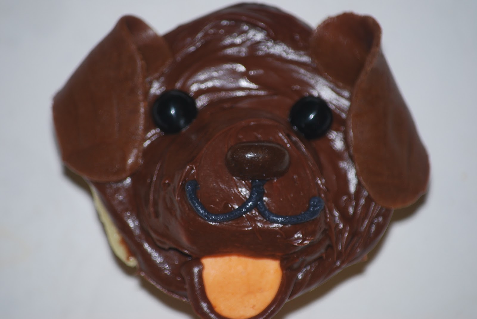 My story in recipes: Puppy Dog Cupcakes
