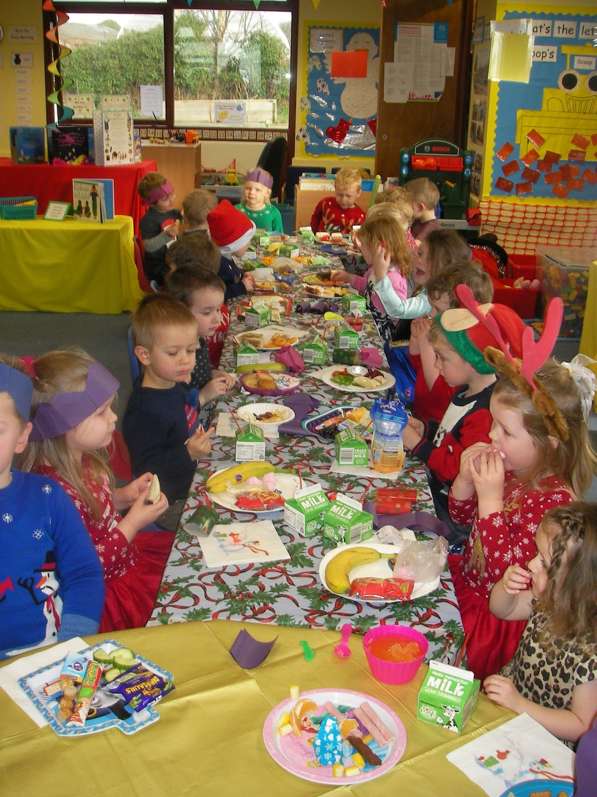 Ysgol Y Tywyn: Parti Nadolig y Feithrin / Nursery Christmas Party