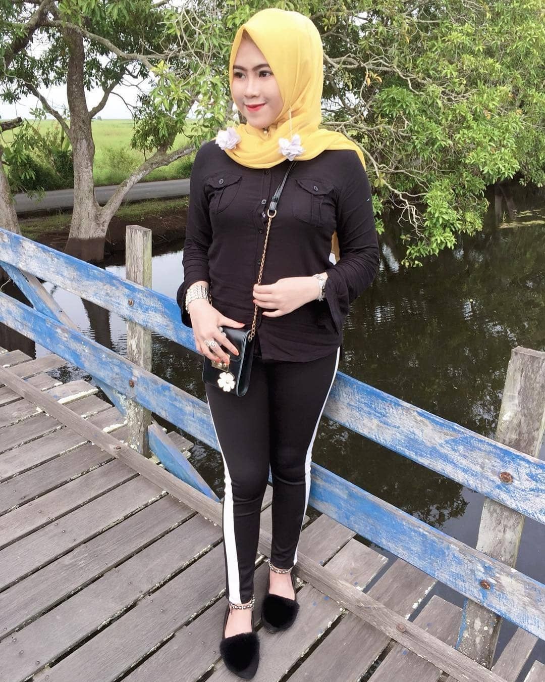 Alasan Kenapa Cewek Suka Memakai Celana Ketat