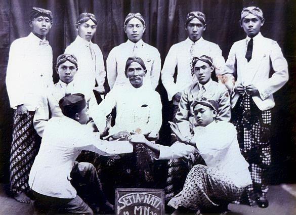 Sejarah Berdirinya Persaudaraan Setia Hati Terate - PSHT 1922 ~ PSHT 1922