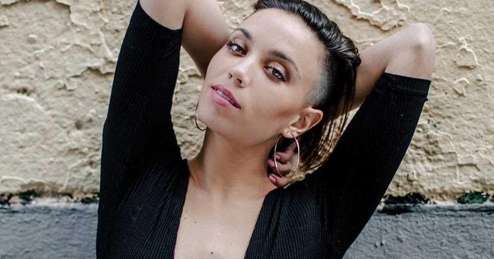 Música en todo su esplendor: "La Jinetera", el nuevo single de Amanda Digón