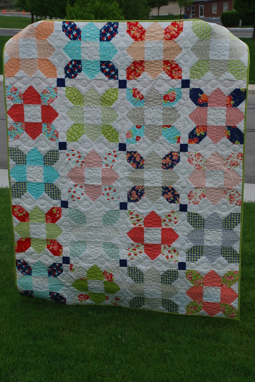 Everyday Insanity...: Prairie Flower Quilt for Mom