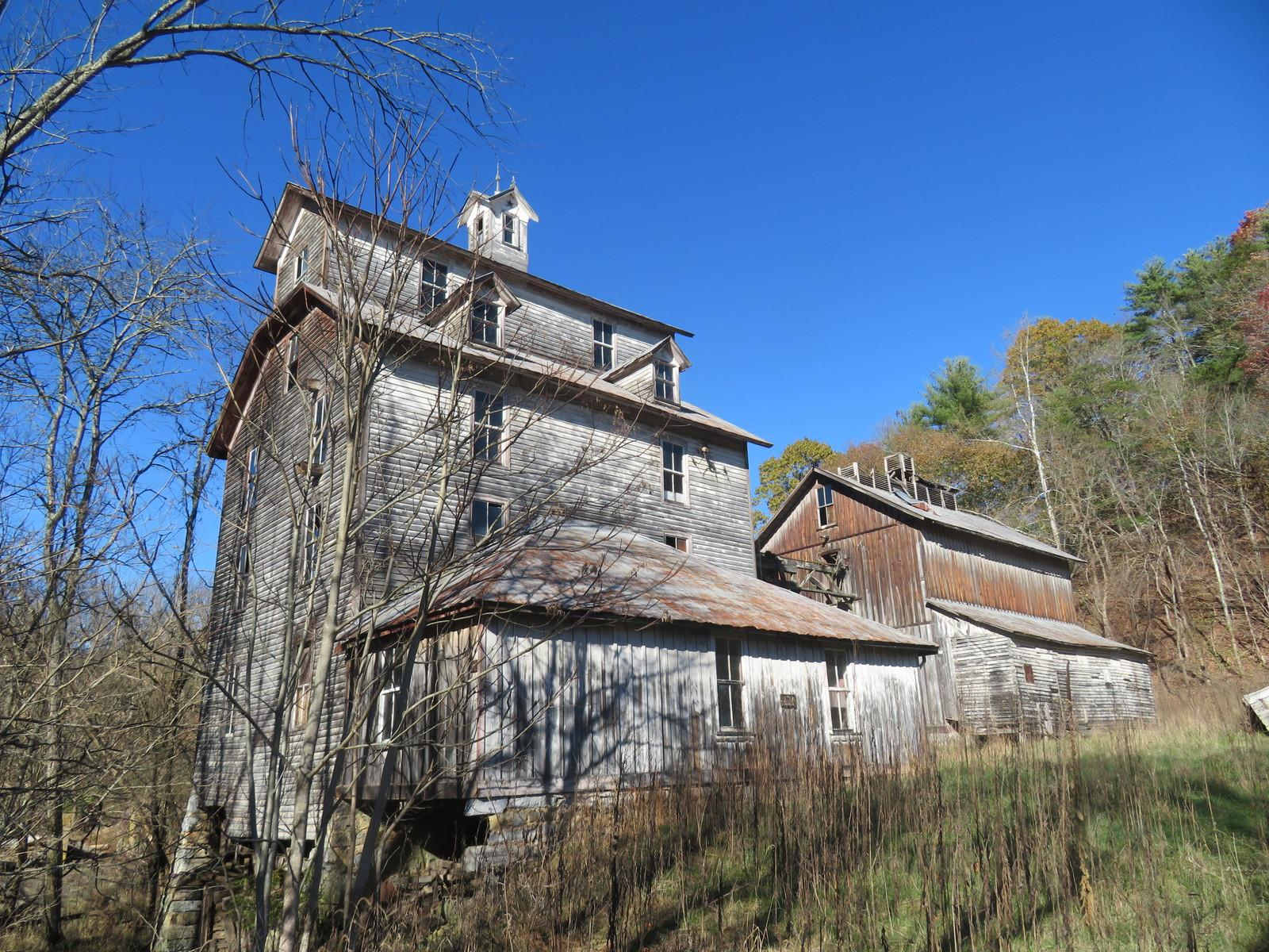Hiking with a Fat Bald White Guy: GRAHAMS FORGE MILL- Wythe County ...