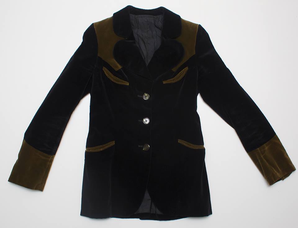 A Dandy In Aspic: Granny Takes A Trip