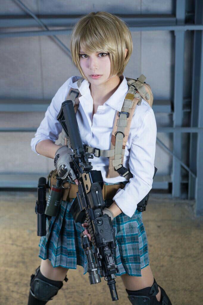 Amazing WTF Facts: Cute Asian Girls With Guns - Japanese Cosplay Armed ...