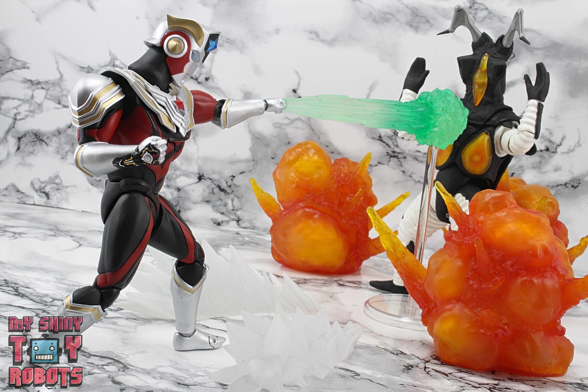 My Shiny Toy Robots: Toybox REVIEW: S.H. Figuarts Ultraman Titas