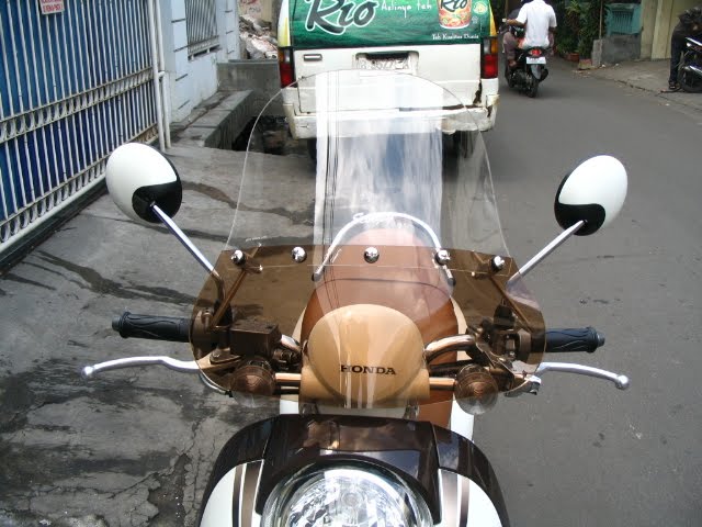 Doctor Matic Klinik Spesialis Motor Matic: Modifikasi Scoopy Baby Bobber