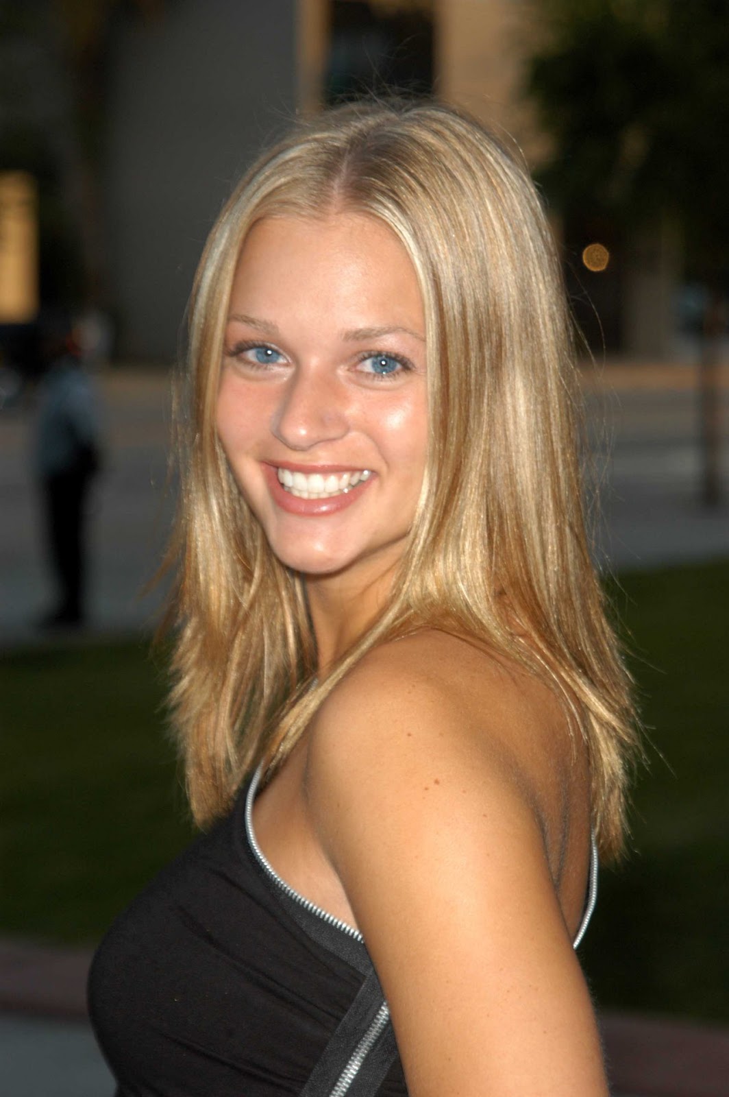Evaluating A. J. Cook's Career Path And Acting Ability.