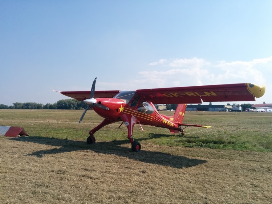 Öppet hus på Letnany-flygplatsen och Air bus-fabriken – Den andra resan