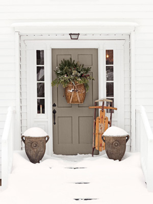 The Polished Pebble: Holiday Decorating Hee Bee Gee Bee's