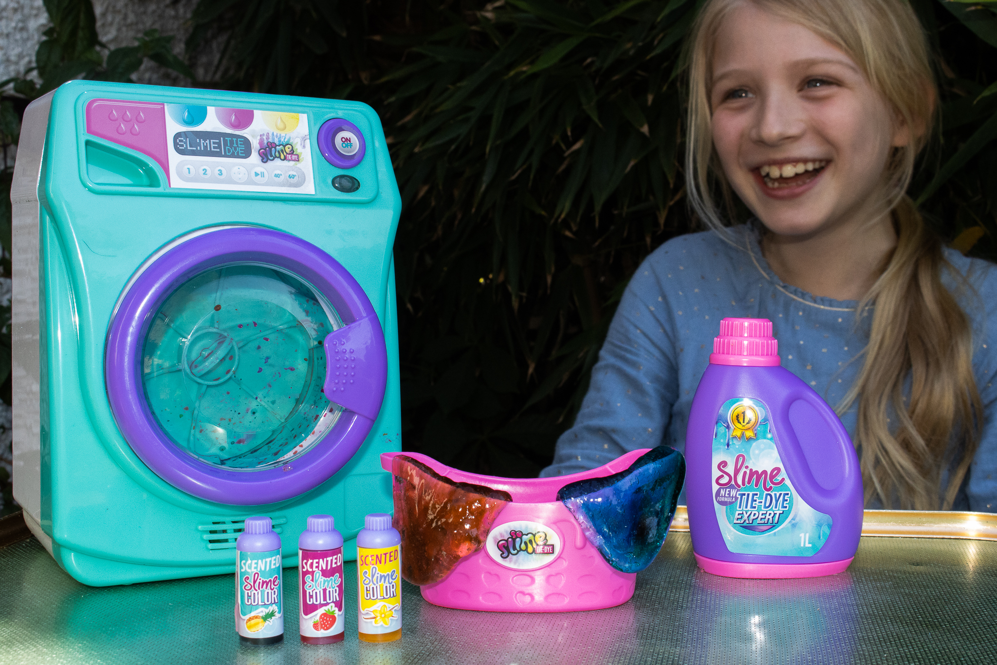 Review and Giveaway: So Slime Tie-Dye Slime Machine - Counting To Ten