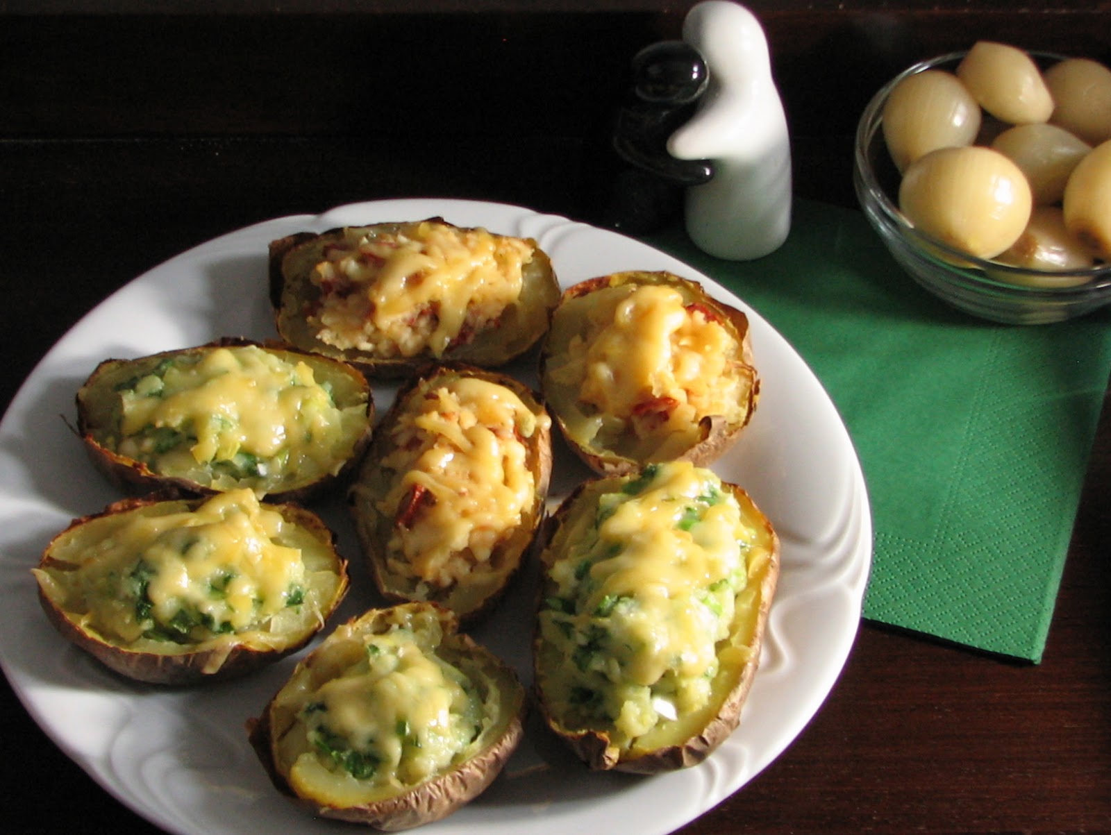 caiet cu retete: Cartofi copti umpluti