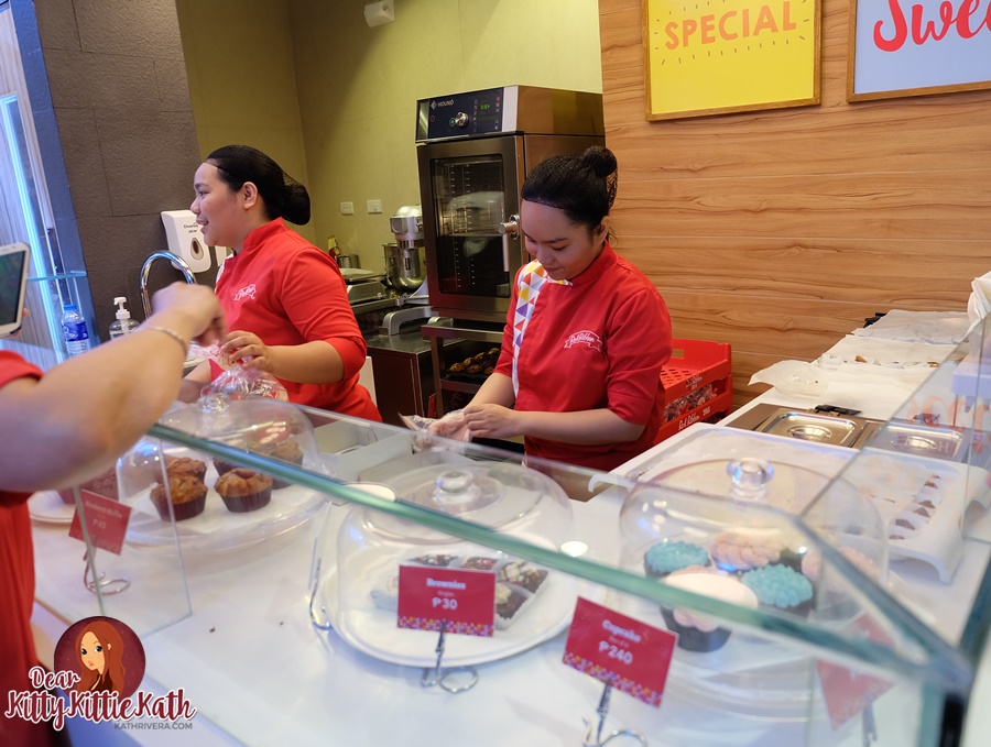 Red Ribbon Flagship Store at SM Megamall | Dear Kitty Kittie Kath- Top ...