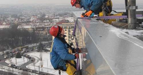 Safety Toolbox Talk on Personal Fall Arrester System (PFAS) - HSE and ...