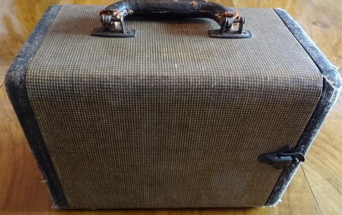 LittleMissMaggie: Vintage Slide Projector Case