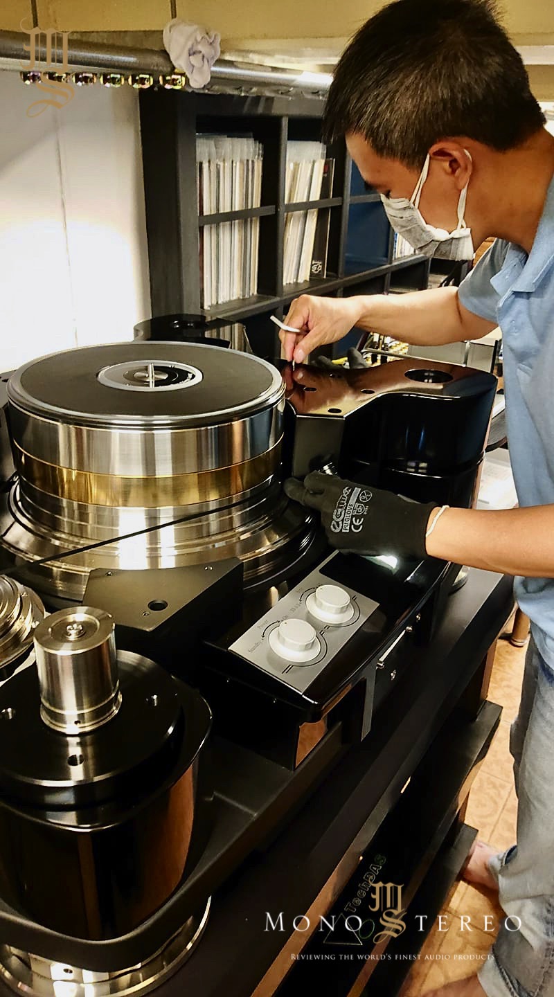 TECHDAS AIR FORCE ZERO TURNTABLE INSTALLATION – M & S | Ultimate High ...