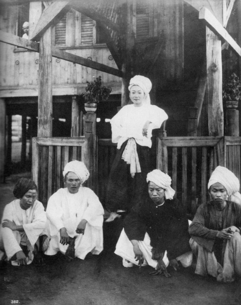 FolkCostume&Embroidery: Overview of the Costumes of the Tai Peoples, part 2