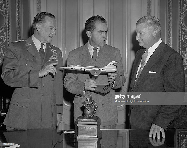 +60 y sigo recapitulando.: Clarence Leonard Johnson (KELLY JOHNSON) EL ...