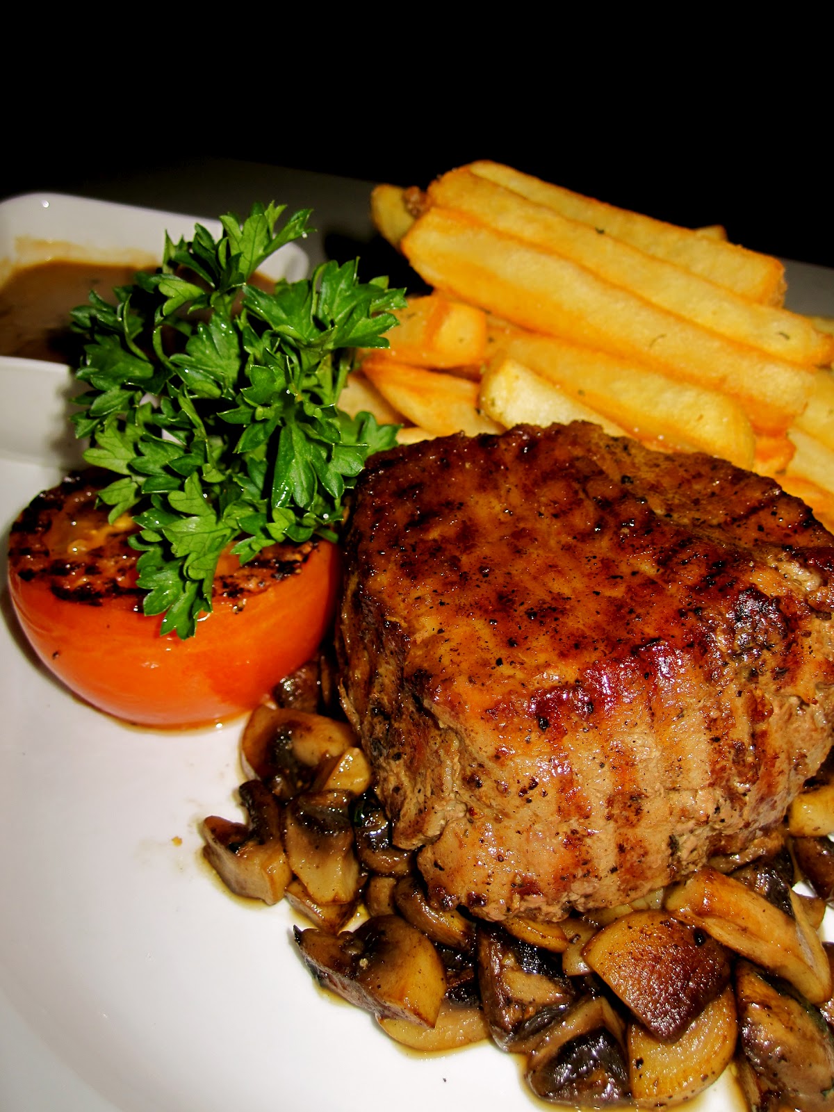 it's a journey: Gridiron Sports Cafe & Lounge, Bangsar