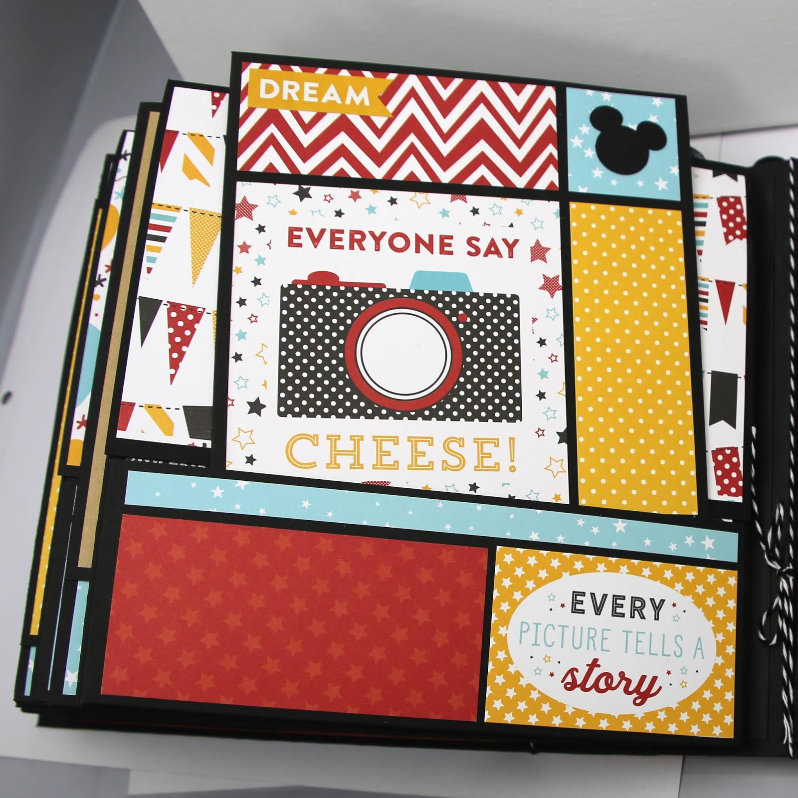 Scrappin'n'Happy: Disney Themed Mini Album