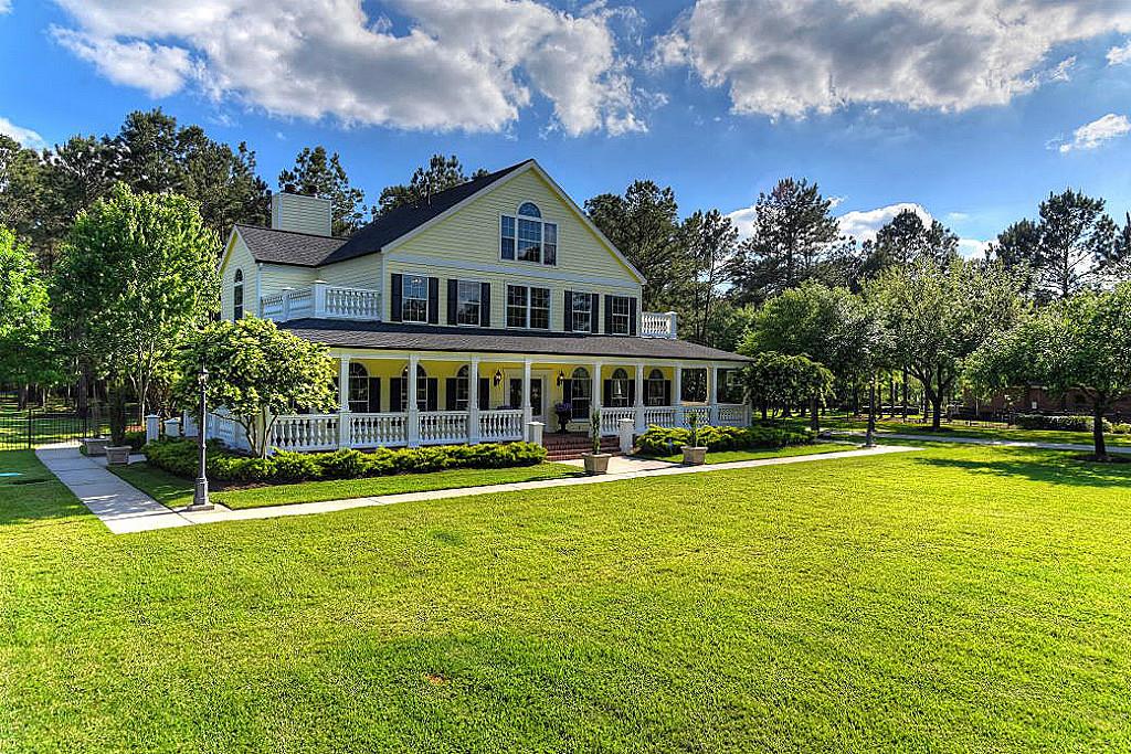 From My Front Porch To Yours: Yellow Plantation House- House Hunting Part 2