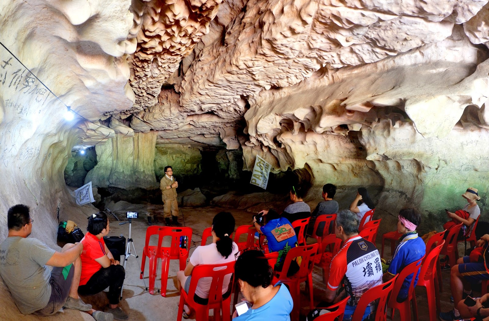 KINTA CHRONICLES: Spectacular Fossils Found In Perak's Limestone Hills
