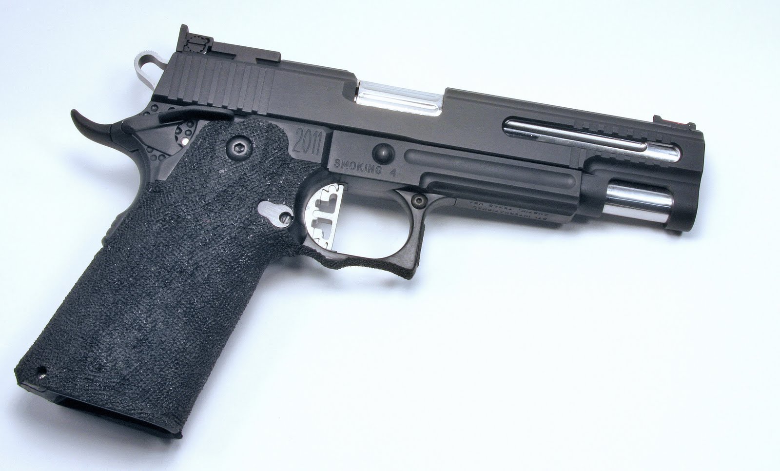 TACTICAL WAREFARE ARMORY: 1911-2011 PISTOLS