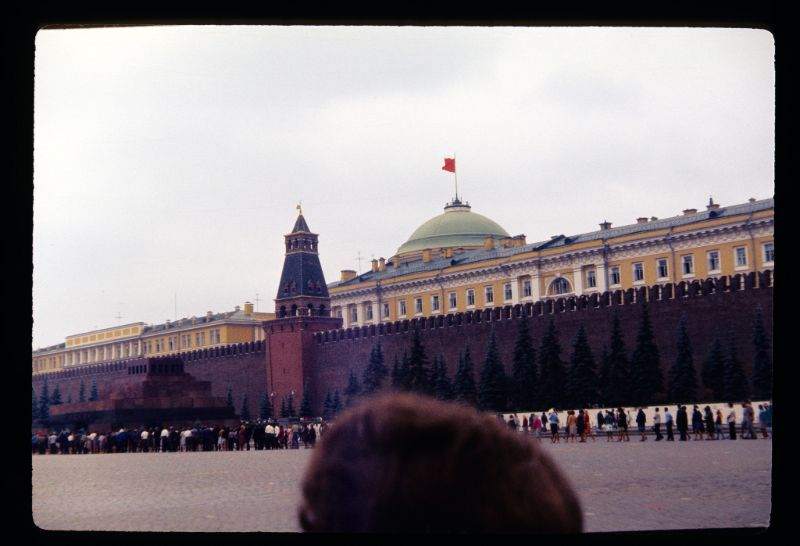 Amazing Pics Capture Street Scenes of Moscow in 1970 ~ Vintage Everyday
