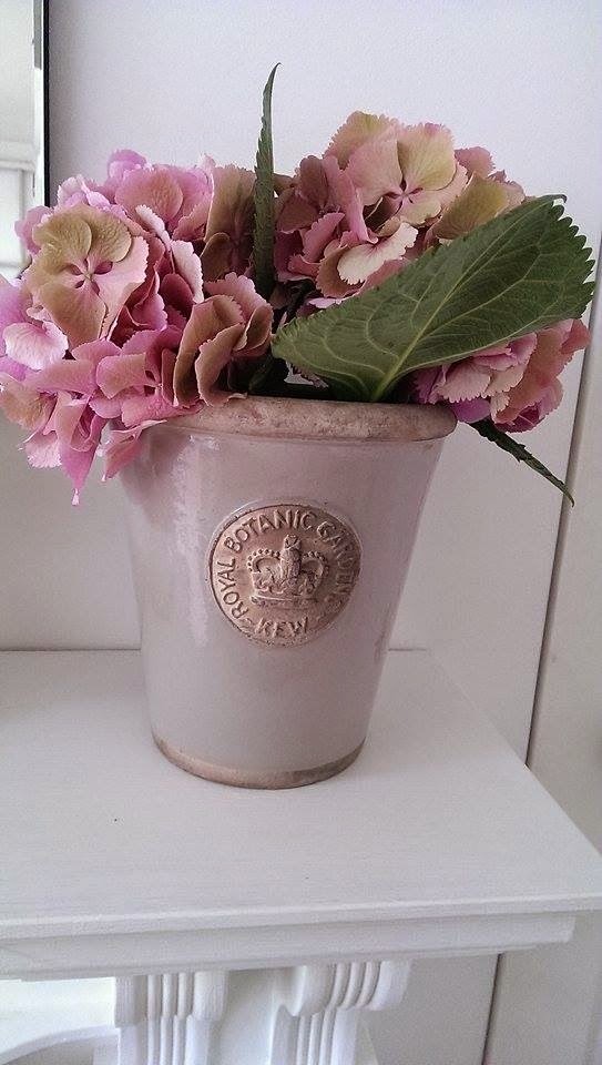 An Easy Fresh Display | Brick Dust & Glitter