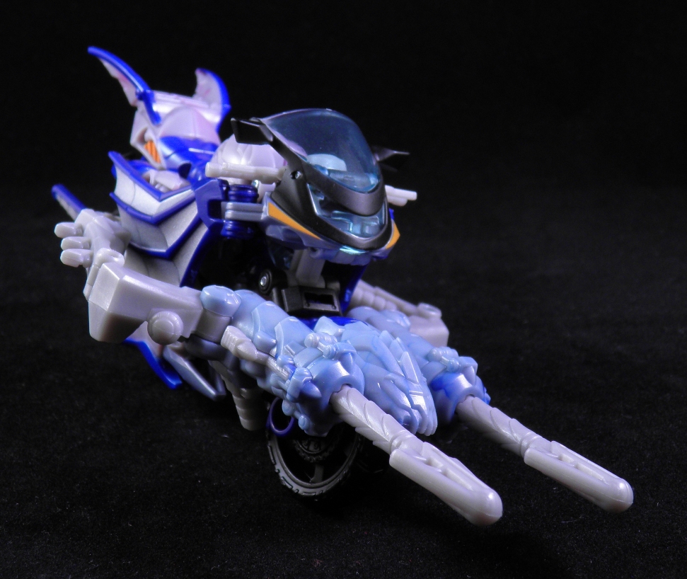 She's Fantastic: Transformers: Prime - Beast Hunters ARCEE!
