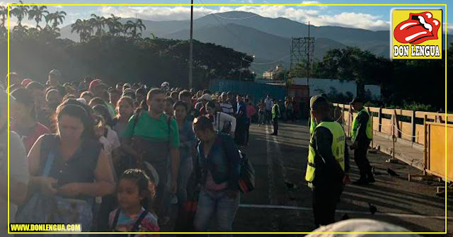 Colas enormes en la frontera con Colombia tras anuncio de Maduro de ...