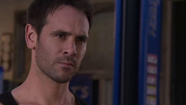 Hollyoaks off the Charts: Ayden Callaghan in Vest