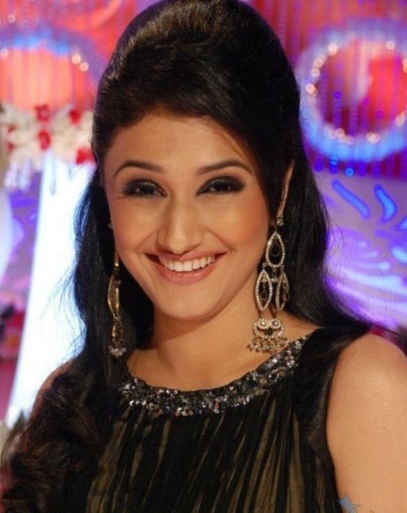 Best Celeberties Wallpapers: Ragini Khanna Cute Wallpapers