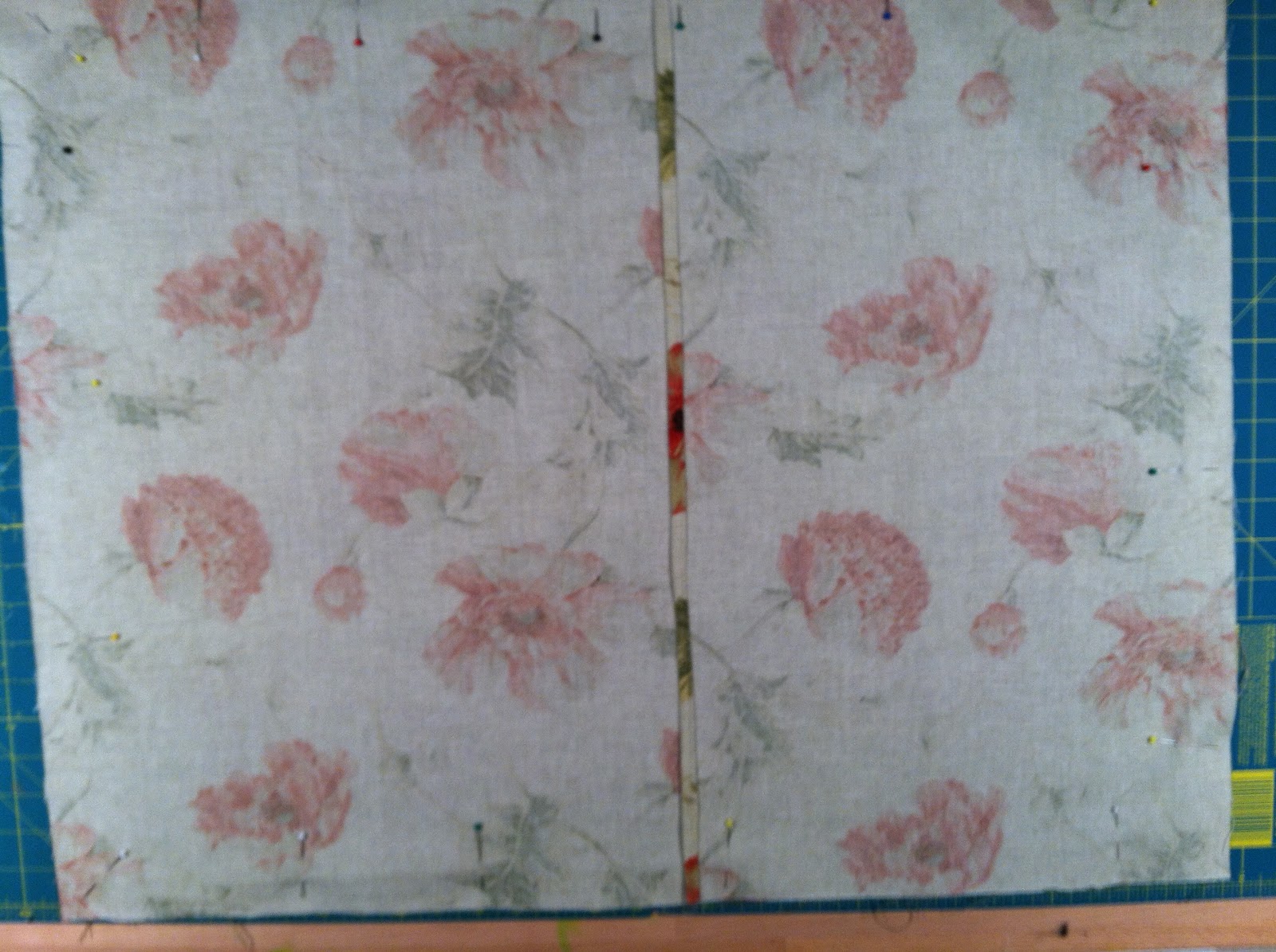 Oh Sew Thrifty: Super Quick Pillow Sham Tutorial