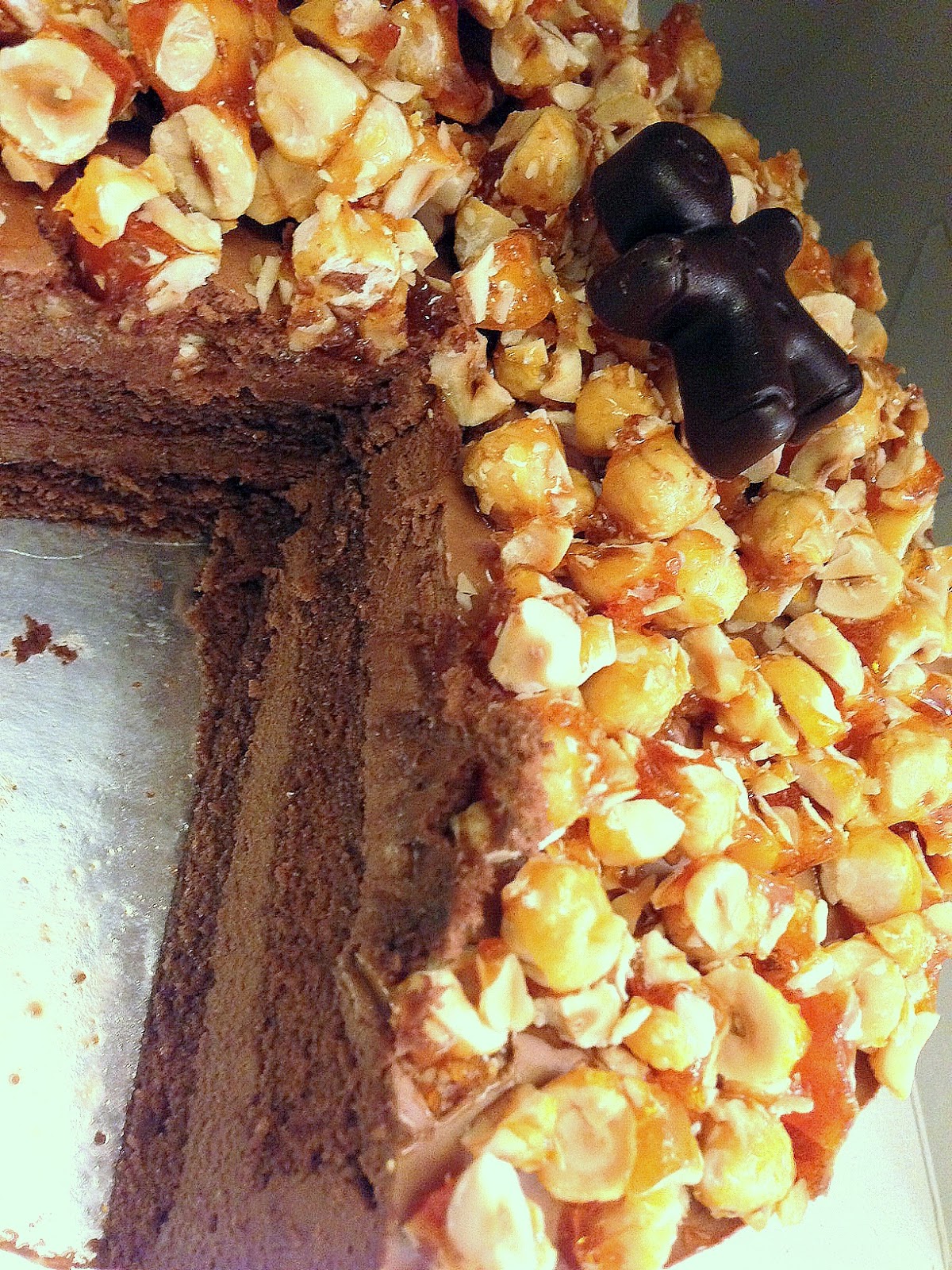 Tan's "Cake Tella" enterprise has lots going for it: a 100% refund & 50 ...