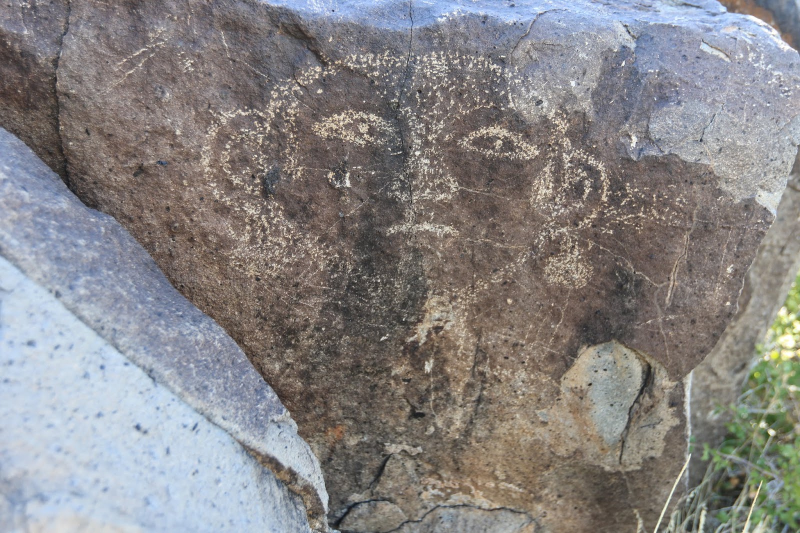 gjhikes.com: Three Rivers Petroglyphs