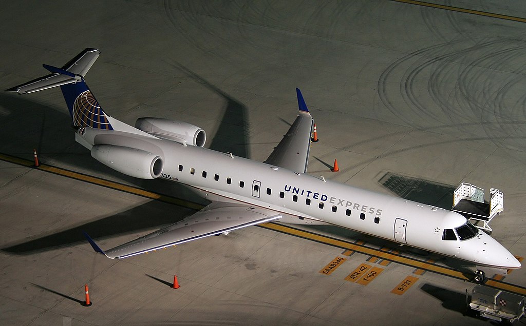 EMBRAER ERJ-145 REGIONAL JET