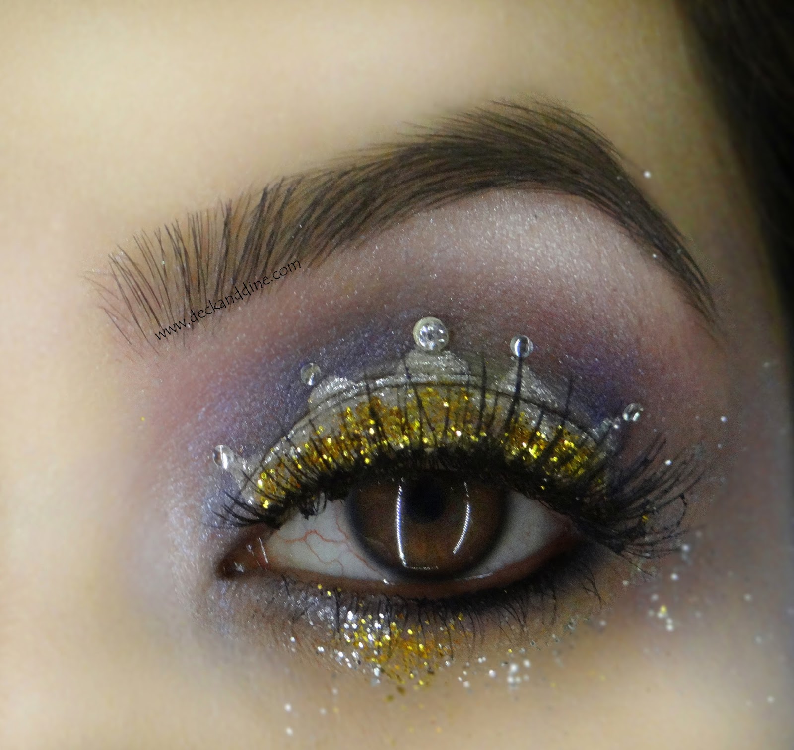 Princess / Queen Crown Eye Makeup: Step by Step Tutorial - Deck and Dine
