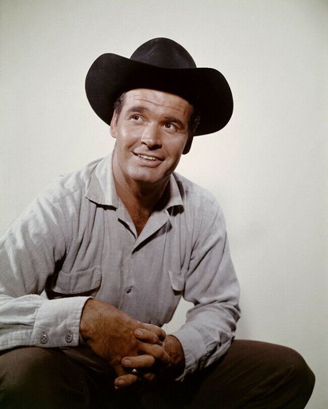 35 Handsome Portrait Photos of James Garner in the 1940s and ’50s ...