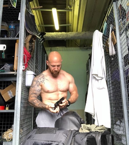 « GIGN, Confessions d'un Ops », ADC (er) Philippe B alias Aton, avec le ...