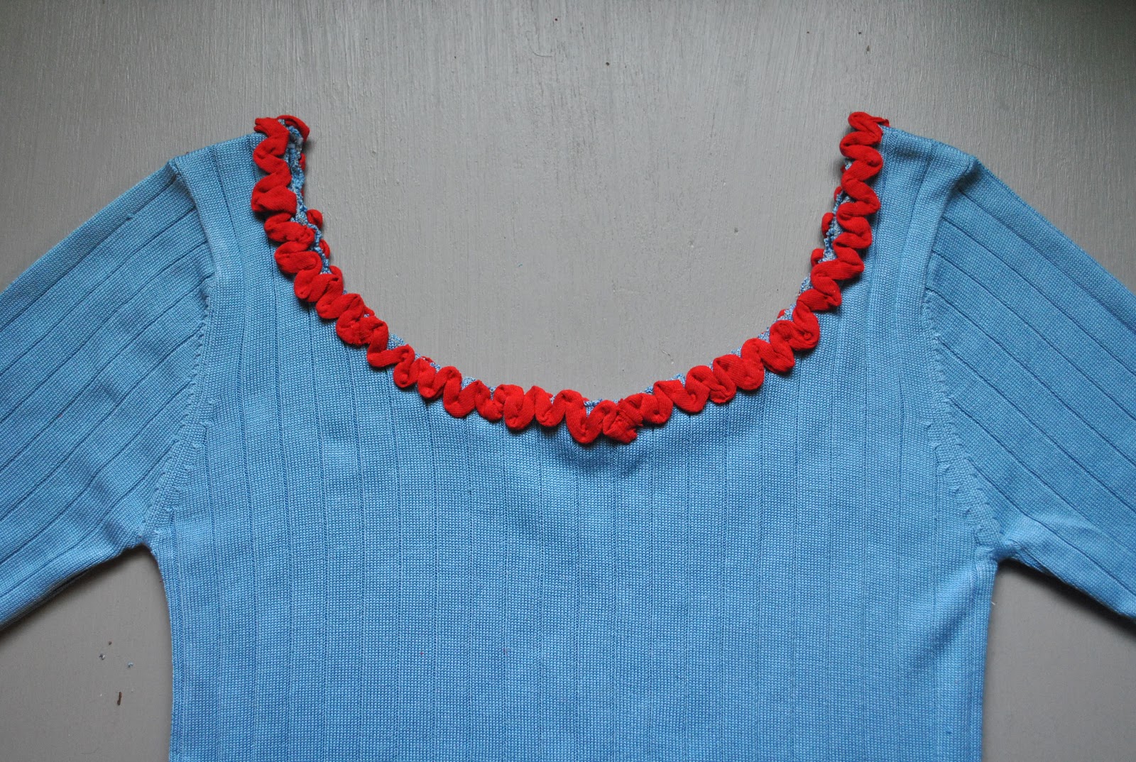 DIY/Tutorial: Sweater Makeover - Flashback Summer