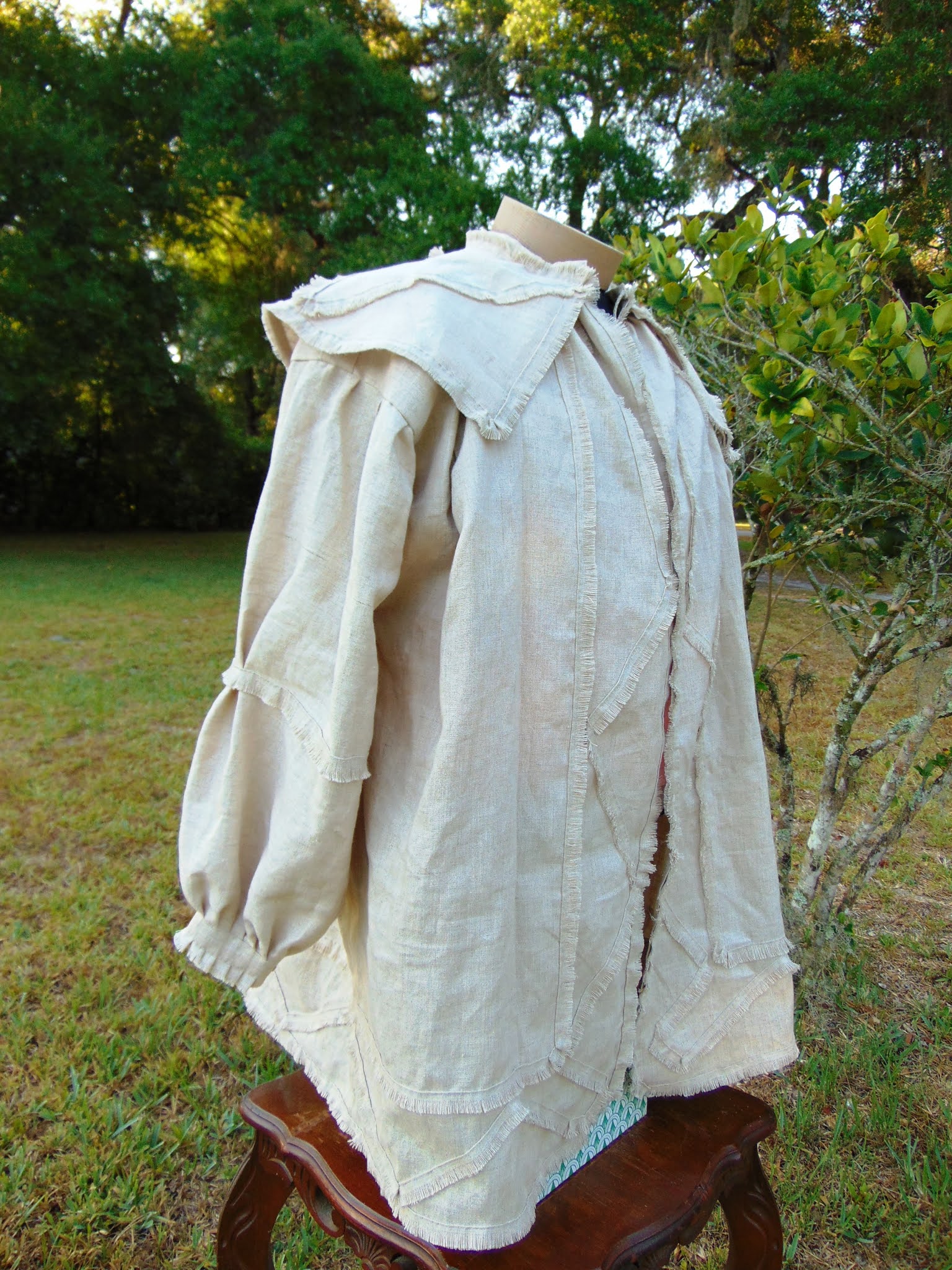 The Antique Sewist: 18th Century American "Hunting Frock Coat" or Shirt.