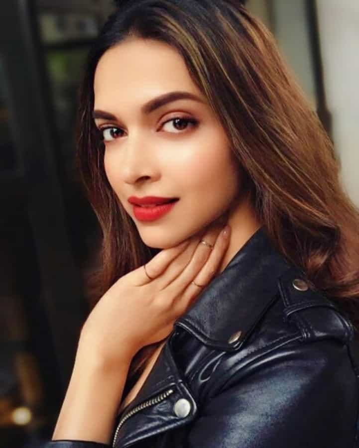 Deepika Padukone Biography, Wiki, DOB, Family, Profile, Movies, Photos