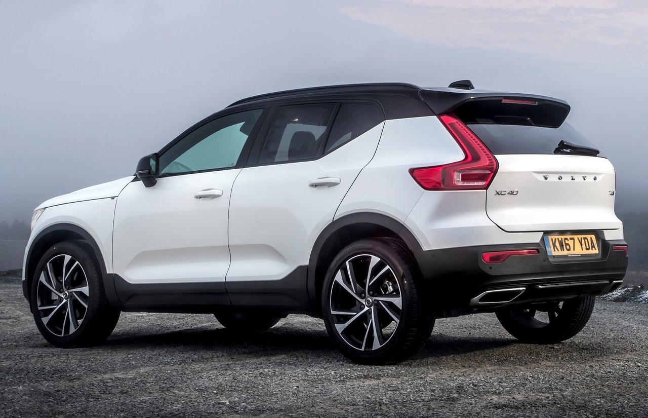 Volvo revela os preços do XC40 para PcD nas versões T4, T5 Momentum e ...
