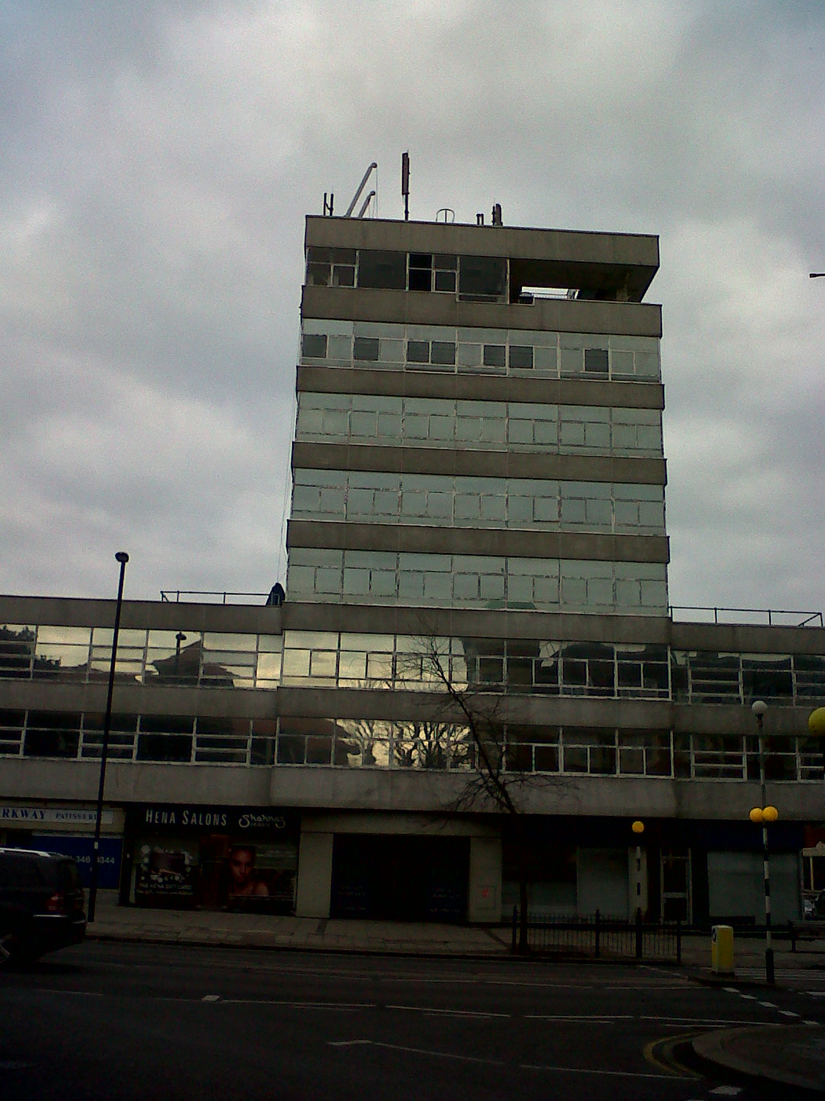 Broken Barnet: Where the bodies are buried: Robert Rams and Church End ...