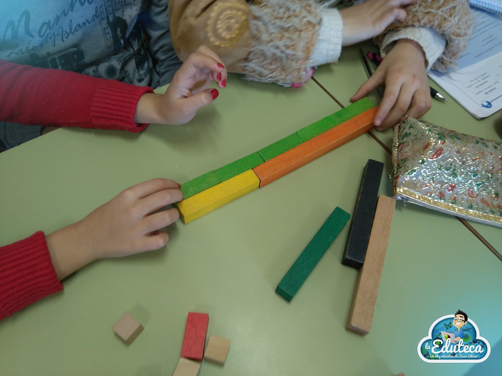 EXPERIENCIAS EN EL AULA | Dividiendo con regletas Cuisenaire ~ La Eduteca