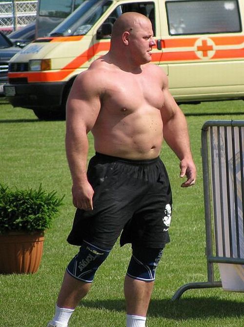 Mature & Bearmen Hideaway: Bear Chest!